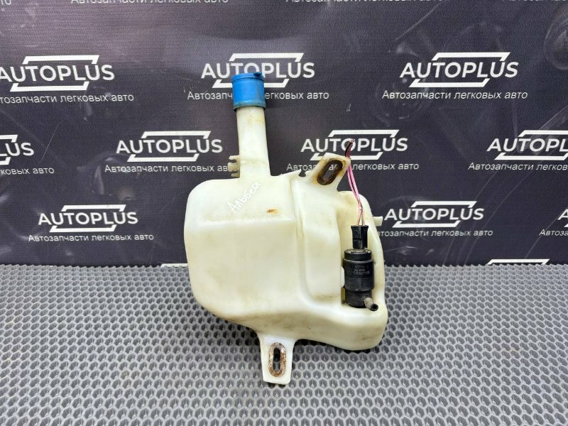 Бачок стеклоомывателя