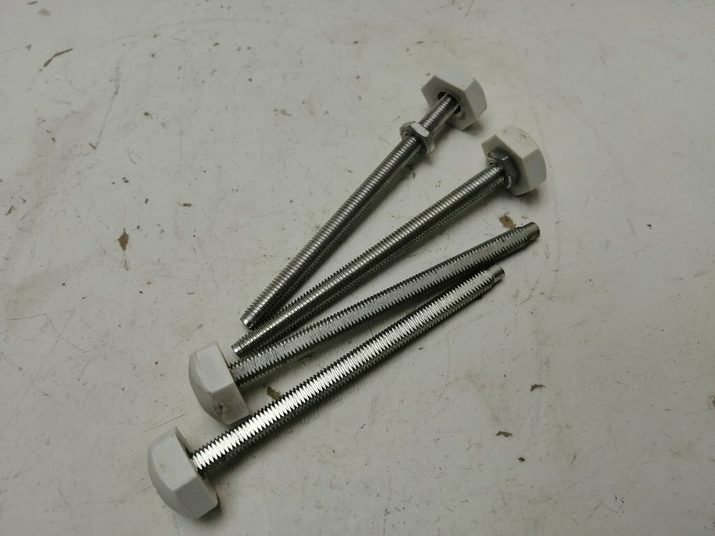 CDI9P50-40 ктп13 Ножка для посудомоечной машины Candy CDI9P50-40 б/у