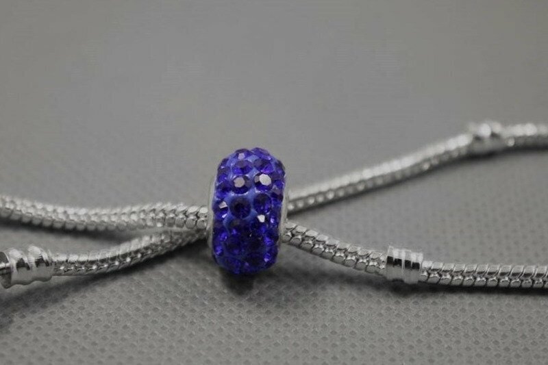 Шарм Handinsilver ( Посеребриручку ), стекло