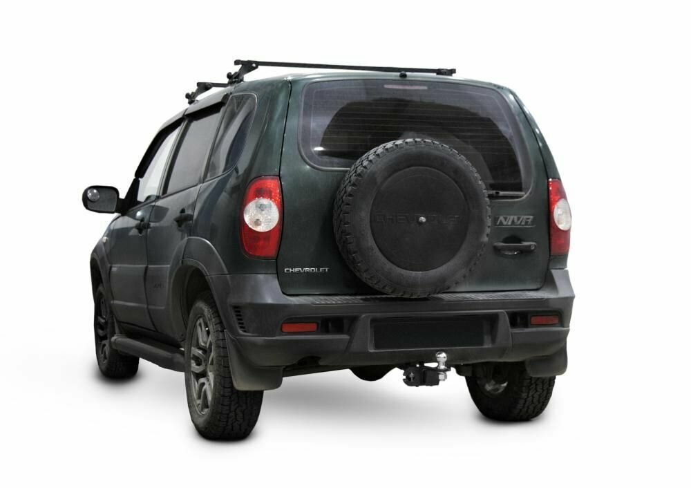 Фаркоп под квадрат Chevrolet / Lada Niva 2002-2021 2020-2021/ Niva Travel 2021- BERG F.6016.004