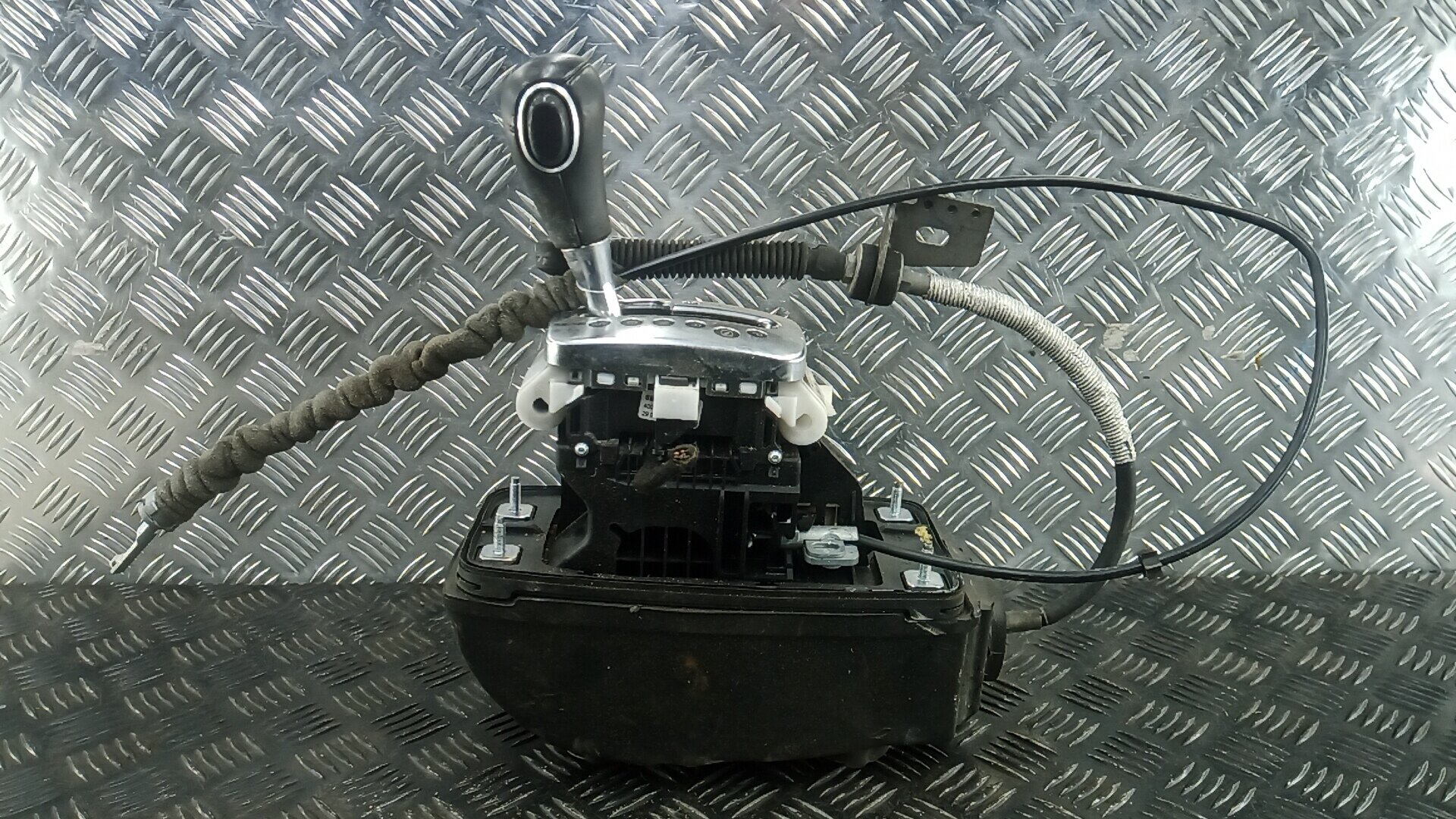 Кулиса КПП AUDI A4 B7, Номер 8E713111AA