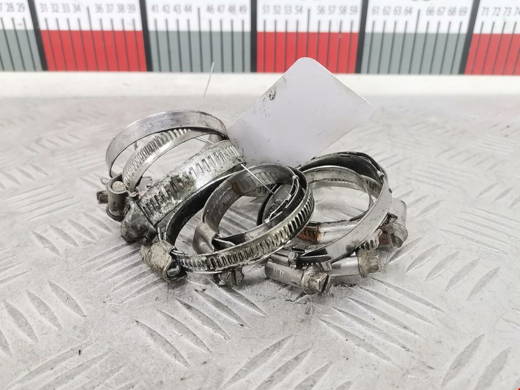 Хомут металлический Volkswagen Transporter (T4) 11617798304 арт. 1555038