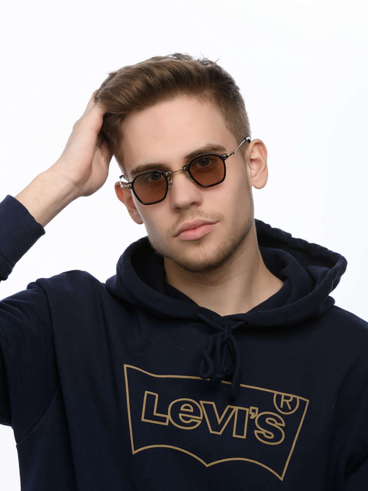 Солнцезащитные очки