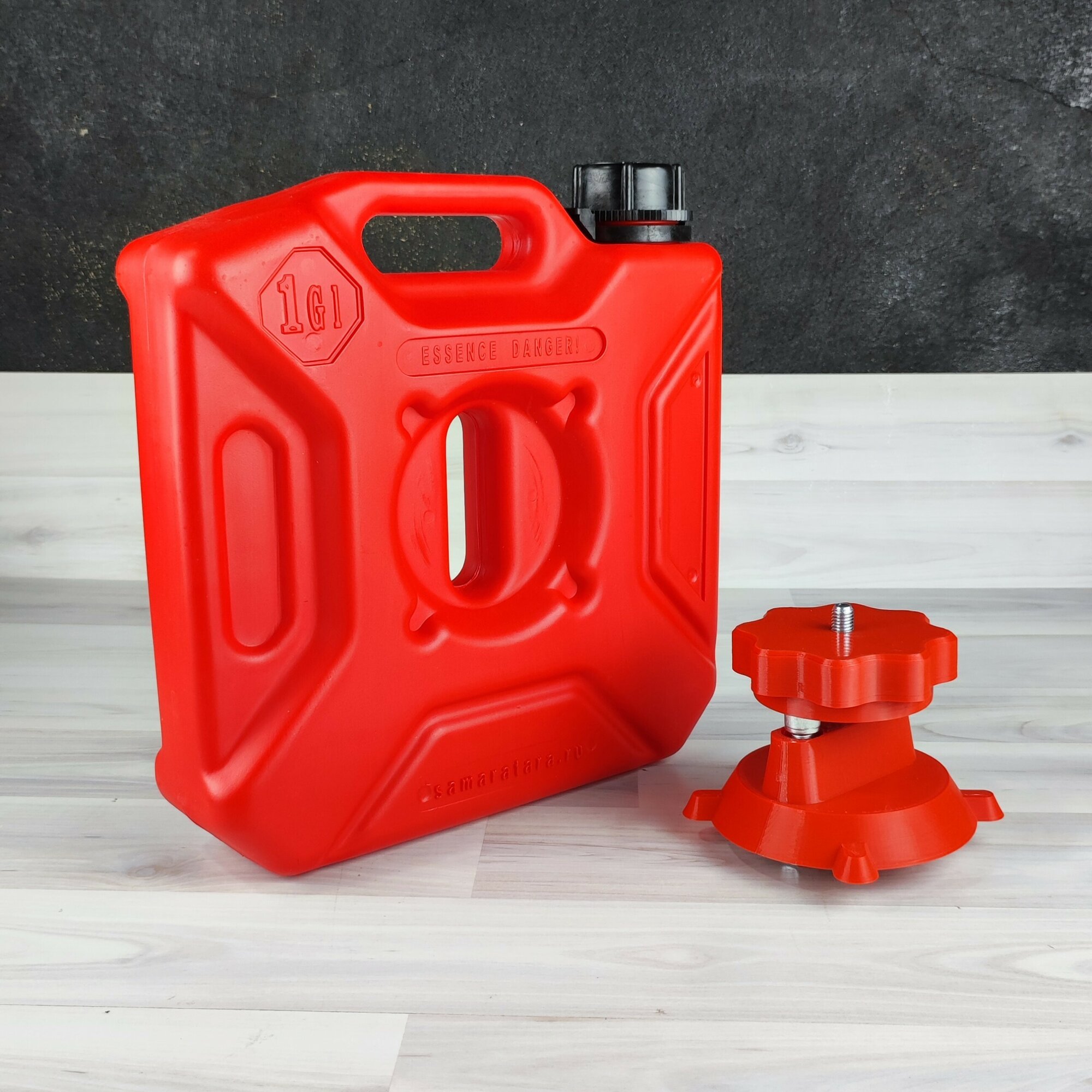 Комплект Канистра Экстрим+ 5 л. и Крепление для экспедиционной канистры "Экстрим+", PETG / 3D-печать, красный