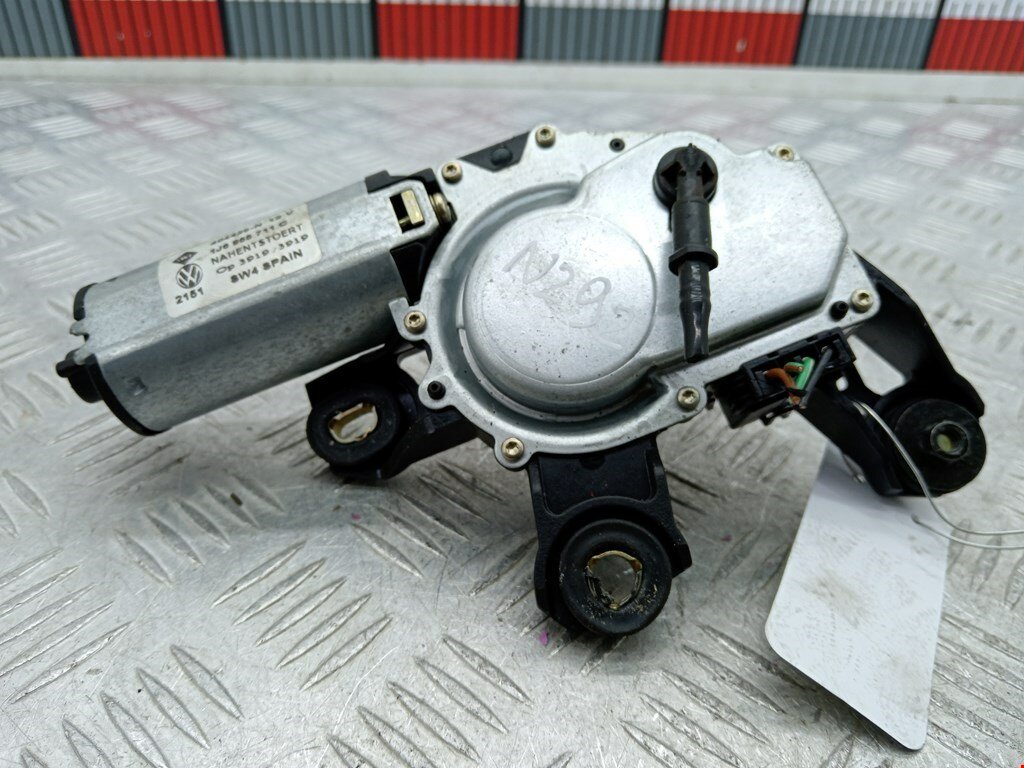 Моторчик стеклоочистителя задний Skoda Fabia 1 1J6955711G арт. 1989031