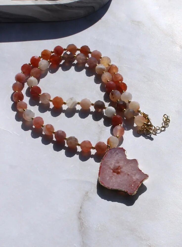 Колье, агат