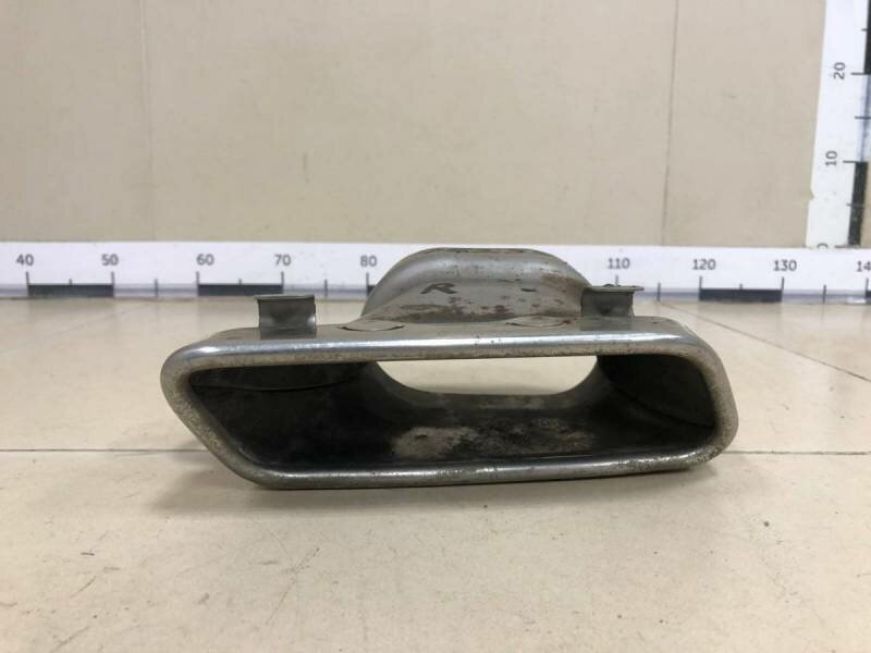 Насадка глушителя Mercedes-Benz S-Class W222 2013 кат.номер: A2214904227