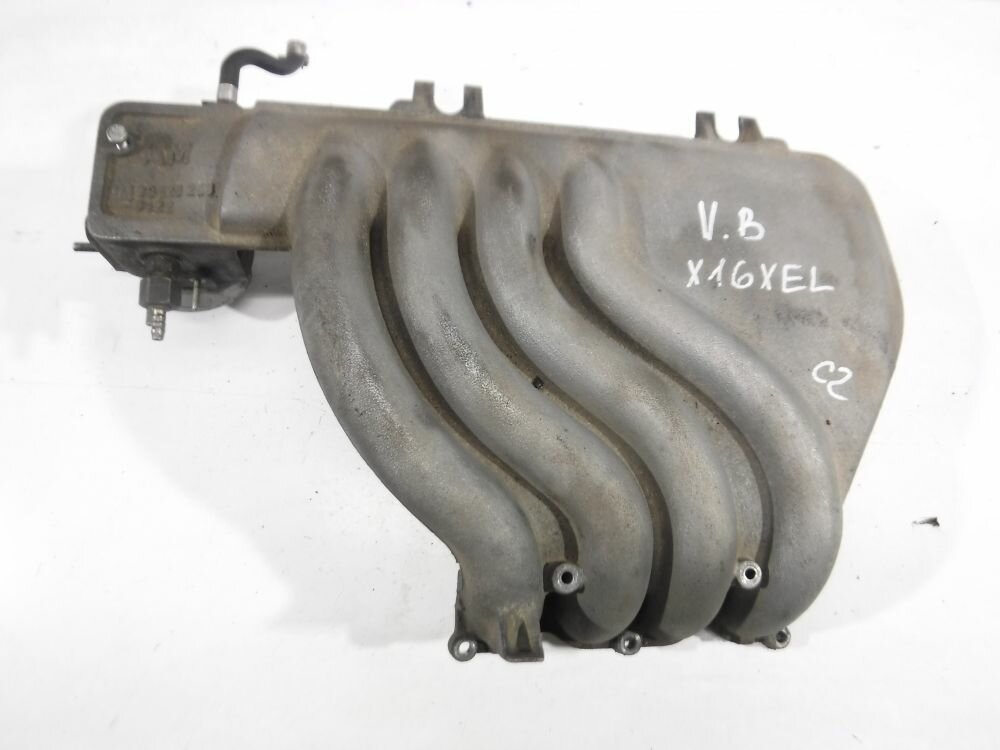 Впускной коллектор Opel Vectra B 90528258