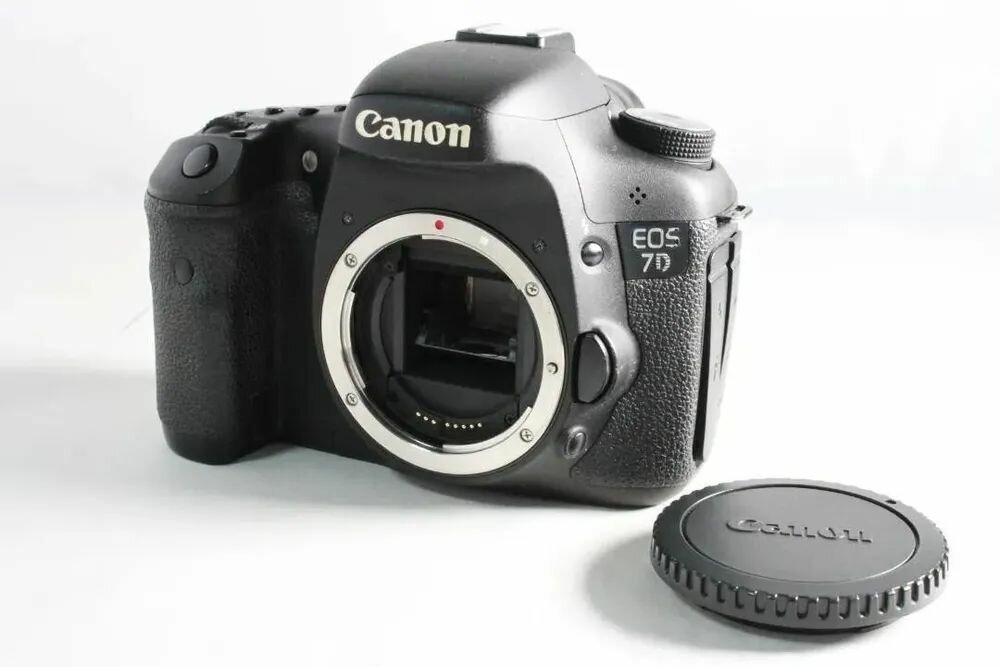 Фотоаппарат Canon 7D body