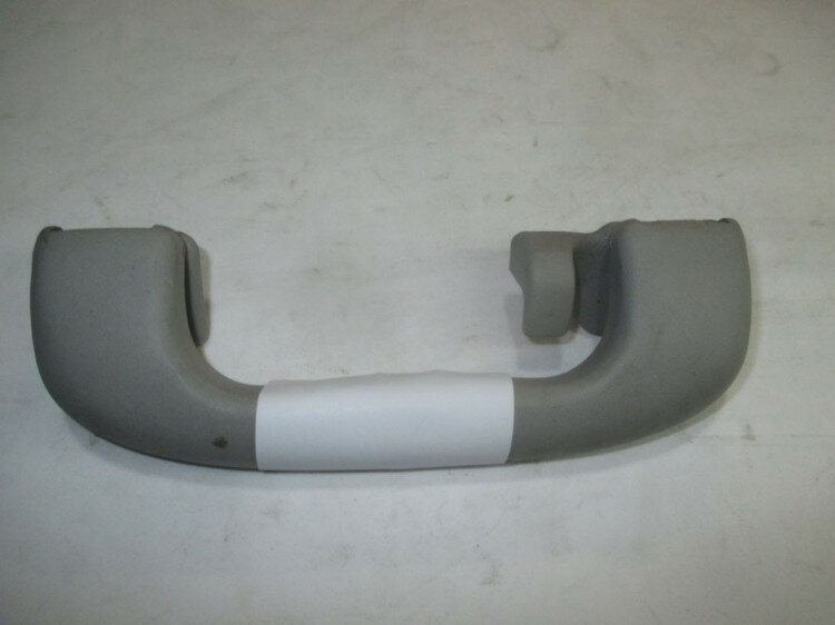 Ручка салонная потолочная 95025625 09072231 левая Шевроле Авео Т300 Круз Астра J - с крючком