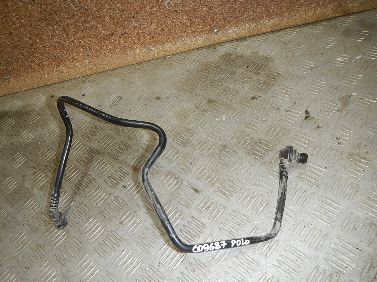 Б/У Трубка вакуумная, Volkswagen (Фольксваген)-POLO (SED RUS) (11-) VOLKSWAGEN POLO (Sed RUS) (11-) Без видимых поврежде...