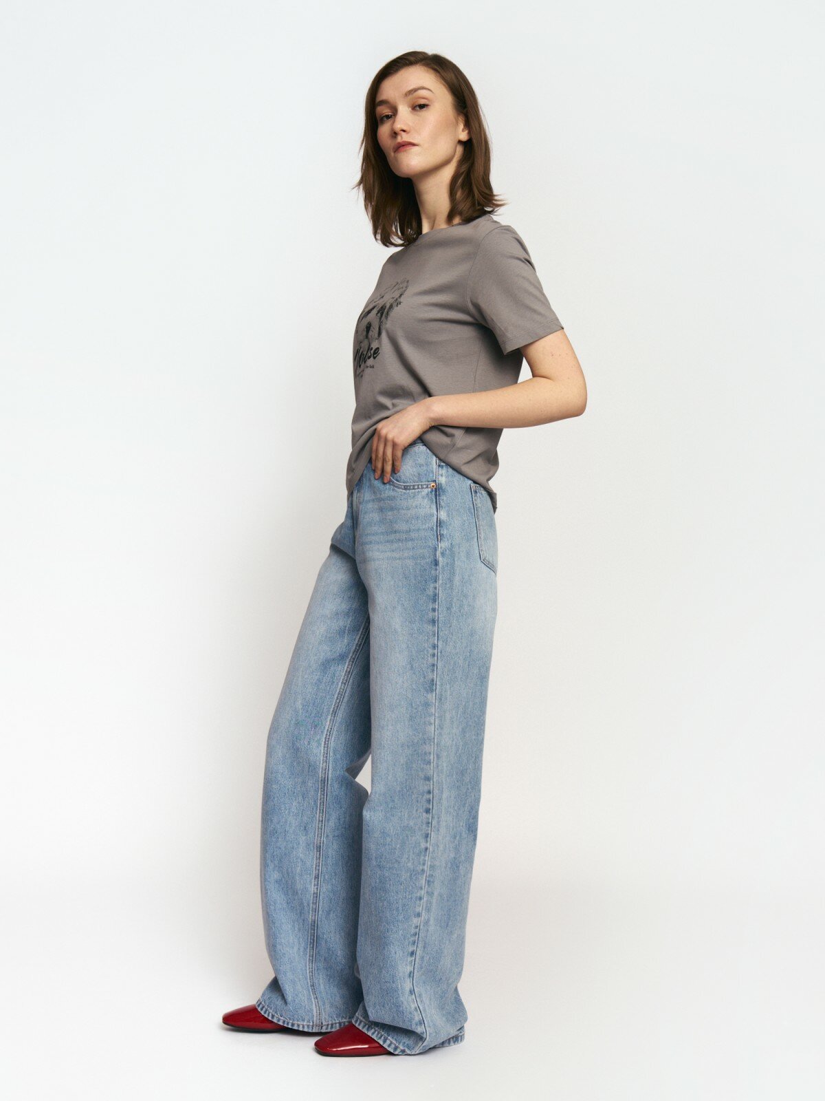 Джинсы трубы 