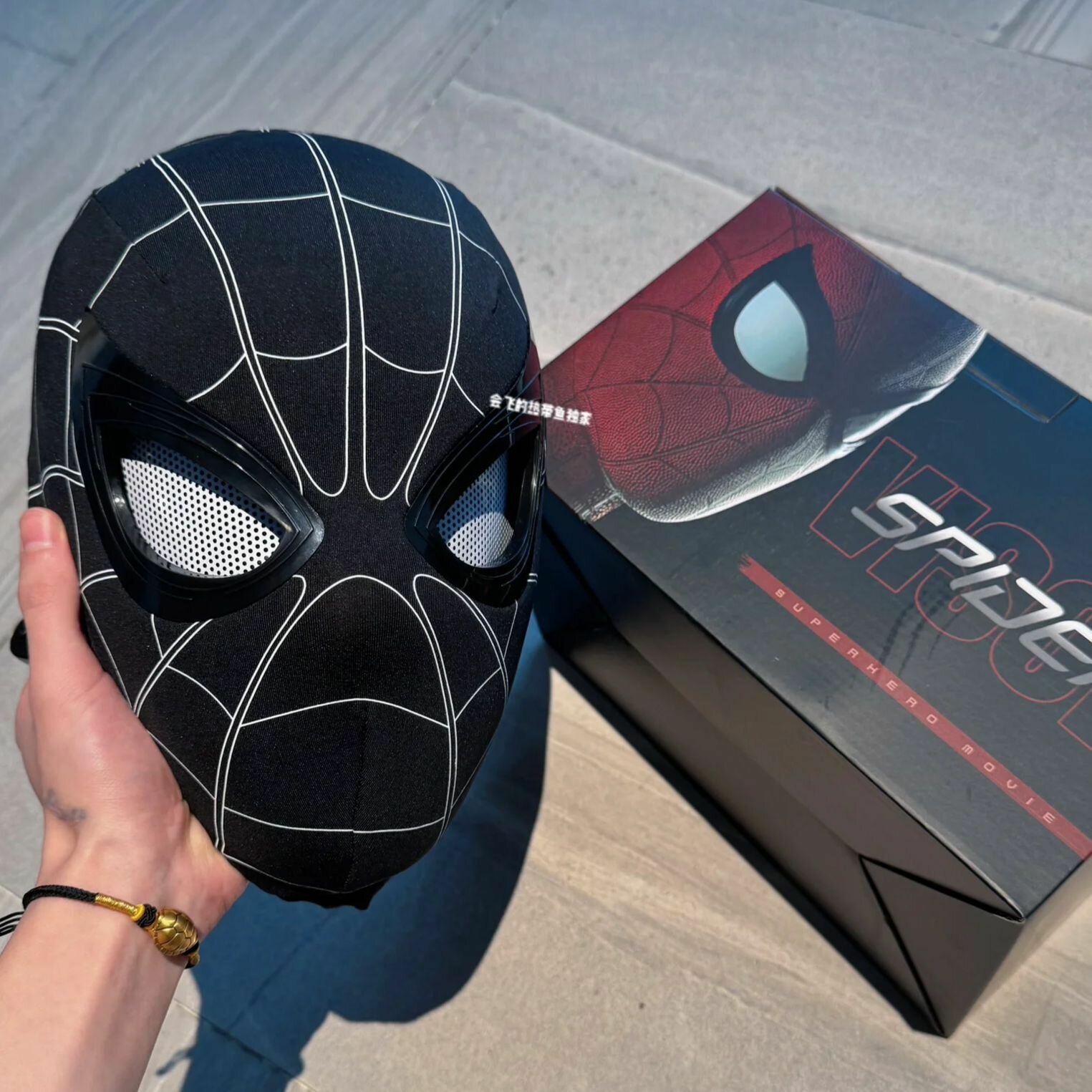 Кросс-бордерная маска Гвен Спайдермен с подсветкой, электрическая, полностью автоматическая, с подвижными глазами, для взрослых косплея