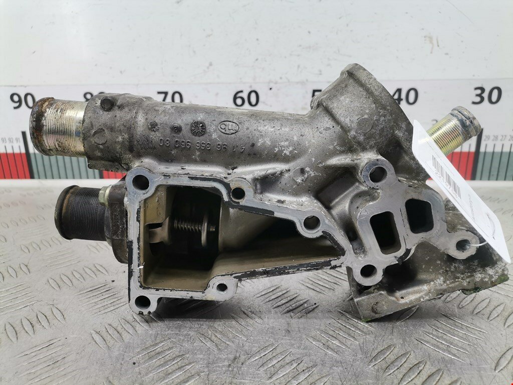 Корпус термостата Peugeot 407 1336Q4 арт. 2219758