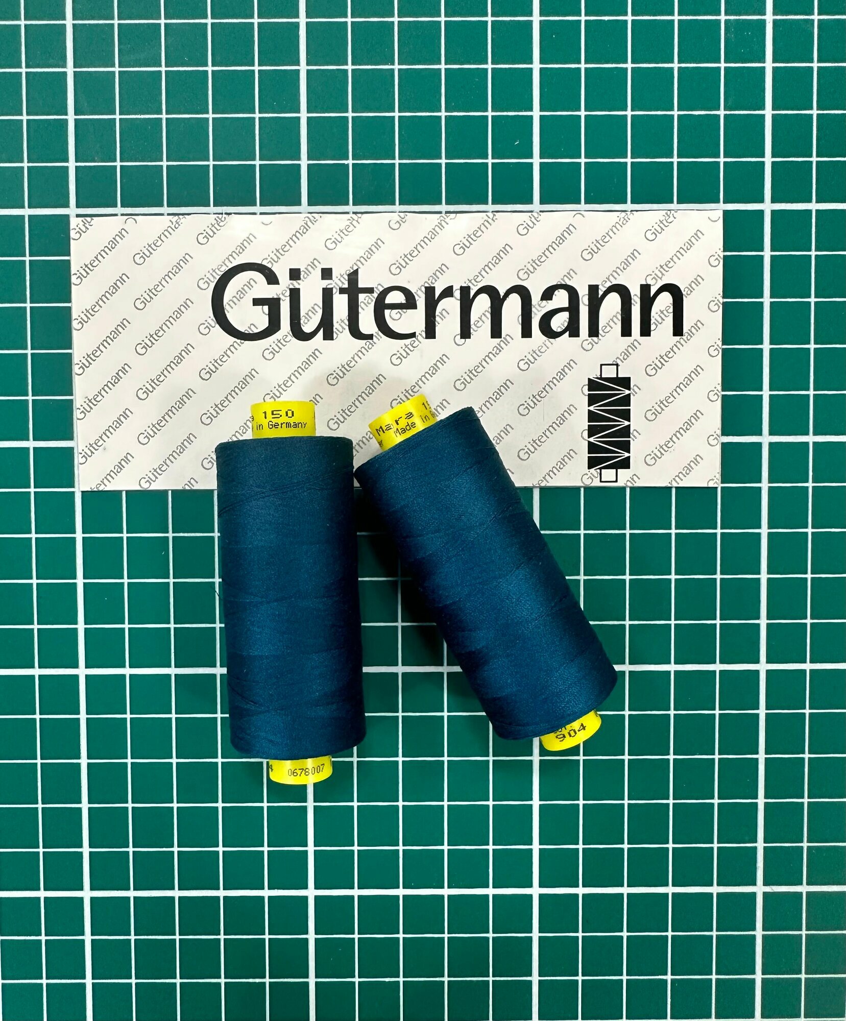 Gutermann Mara 150; col: 904 (1000 м) Нитки для шитья