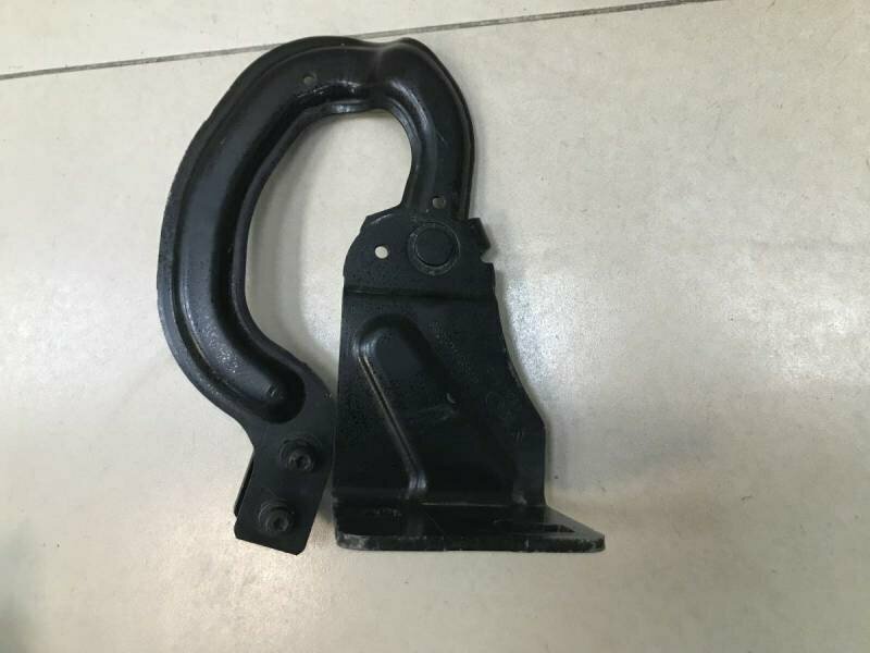 Петля крышки багажника Peugeot 3008 2010-2016 кат.номер: 9683213980D
