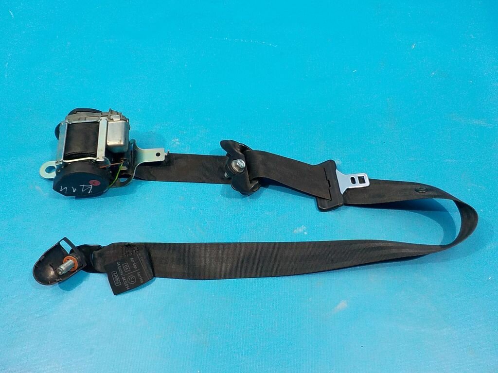 Ремень безопасности передний левый KIA Ceed (ED) 2007-2012 888101H000EQ - Б/У