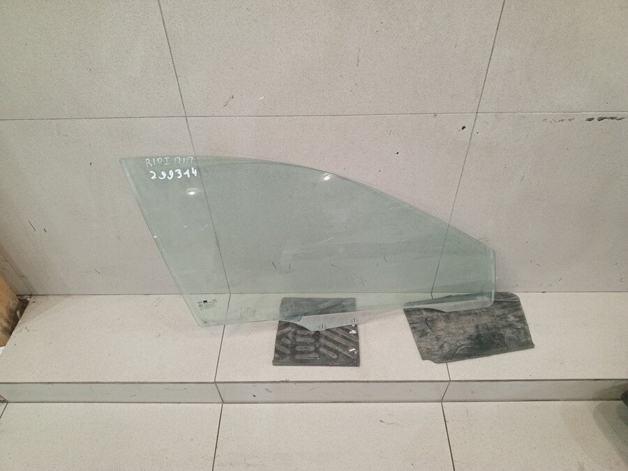 Стекло двери передней правой от Kia Rio 2000-2005
