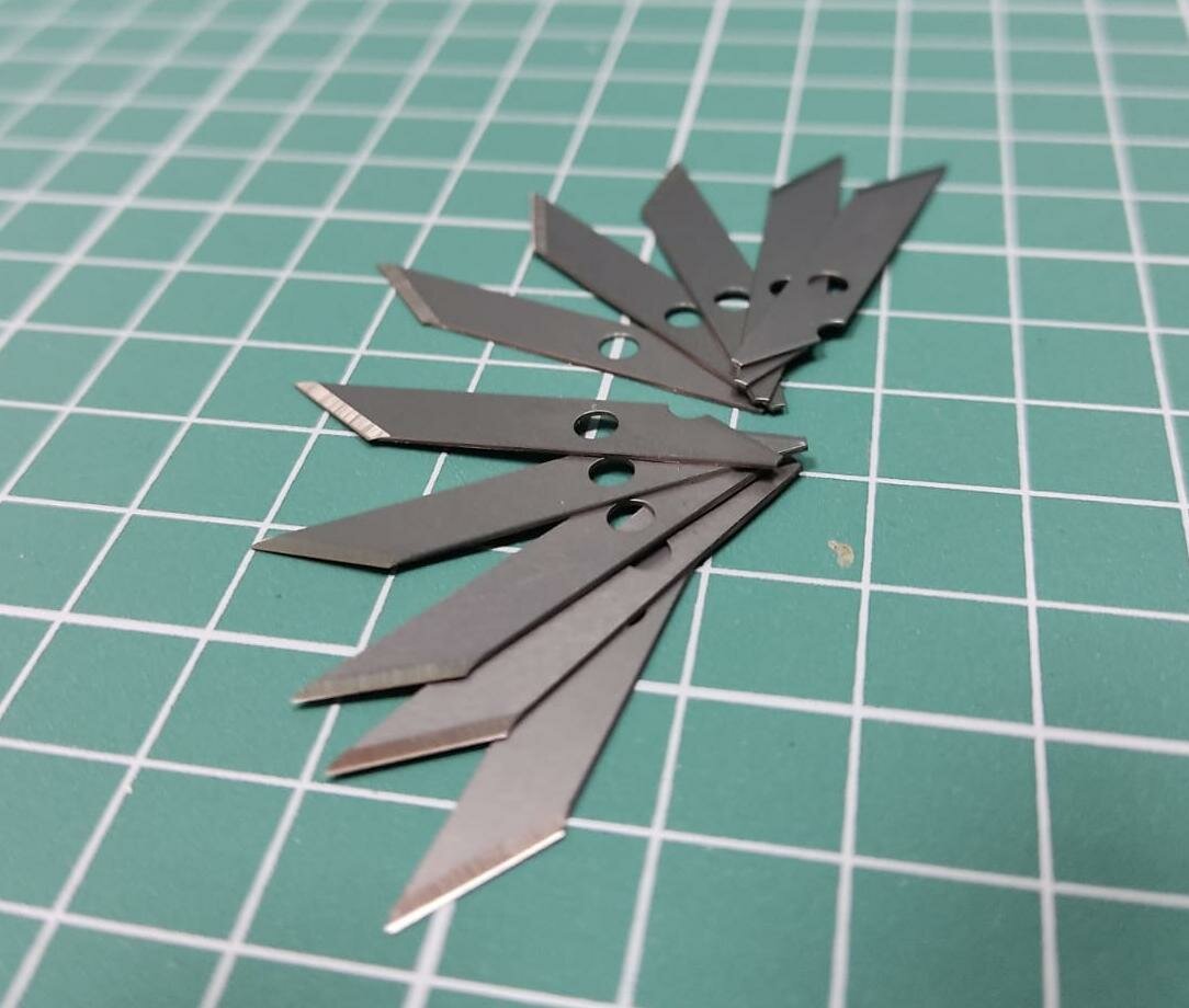 MT-702 ручной инструмент т. м. MR.HOBBY Mr.Design Knife Spare Blade (for MT701)
