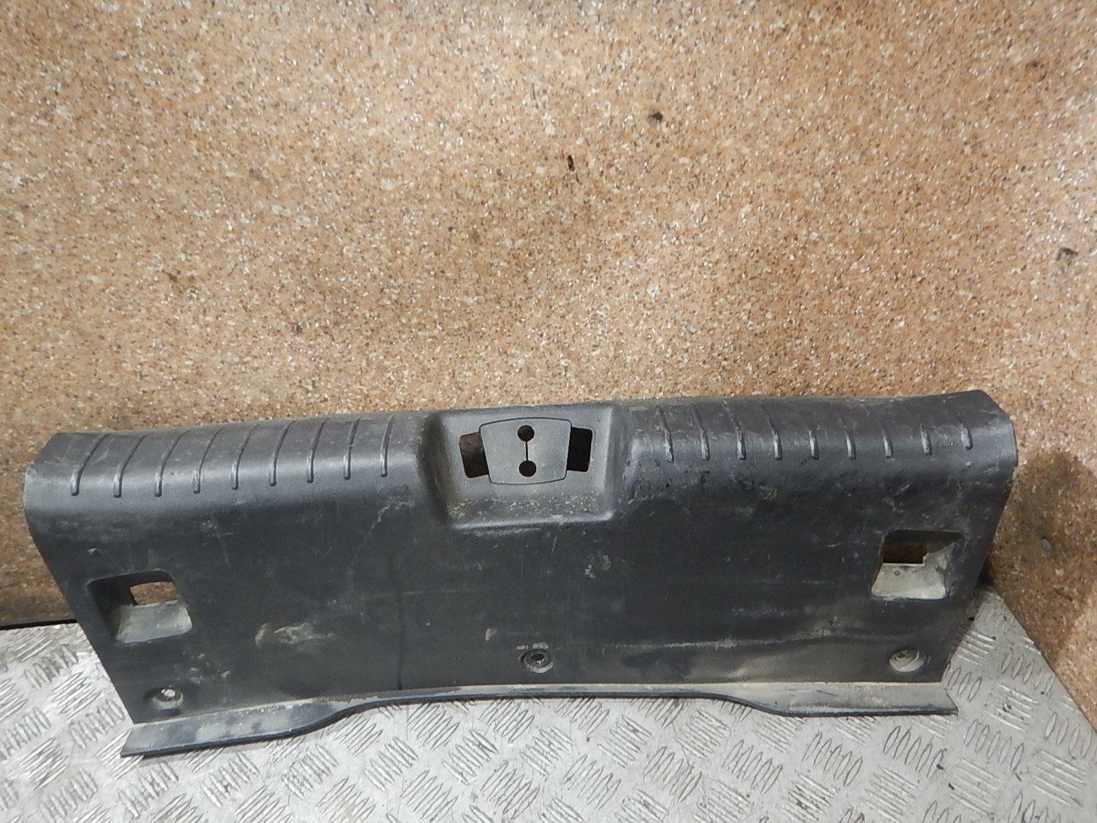 Б/У Обшивка багажника, KIA (Киа)-CEED (07-12) KIA CEED (07-12) 3дв, на заднюю панель Царапины, трещина 6см. 444866 Hyunda...