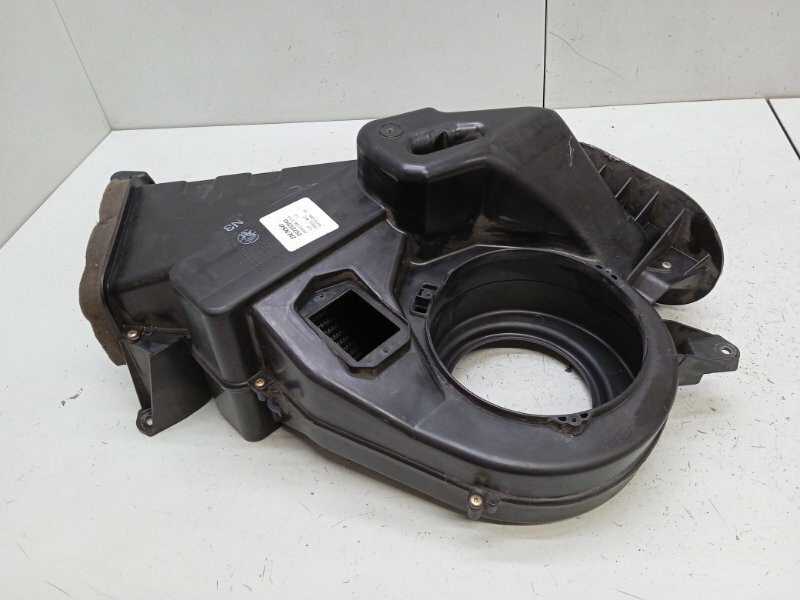 Б/У дефект на фото, корпус печки, Кадиллак SRX 1 Корпус отопителя Cadillac SRX 2003 1, FEE Задн. 210076 GENERAL MOTORS арт. ...