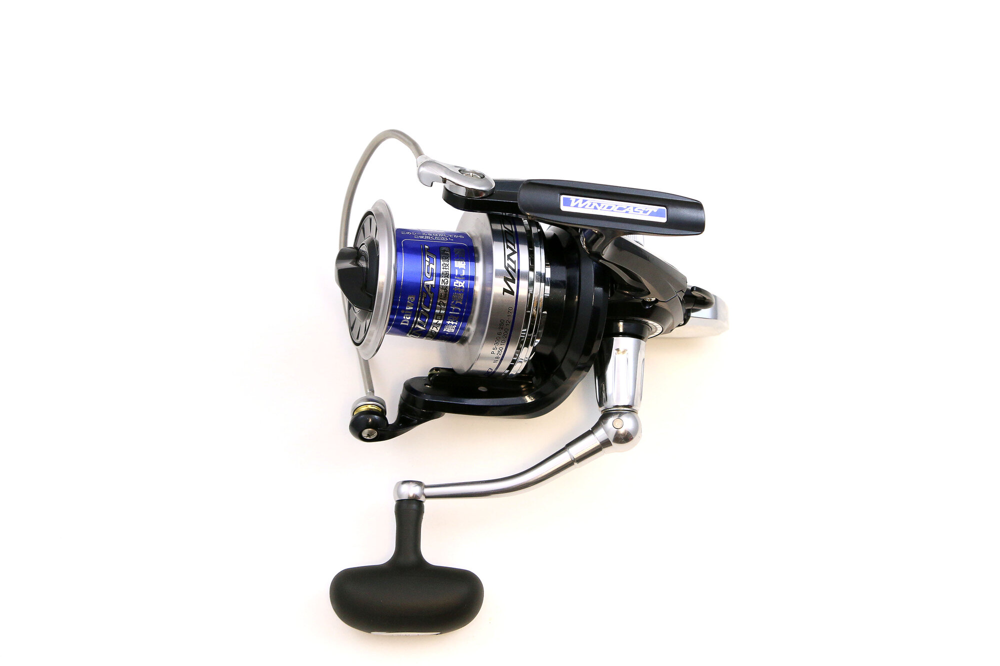 Катушка DAIWA Windcast 5500 F 615г 3.9:1 4+1 15кг