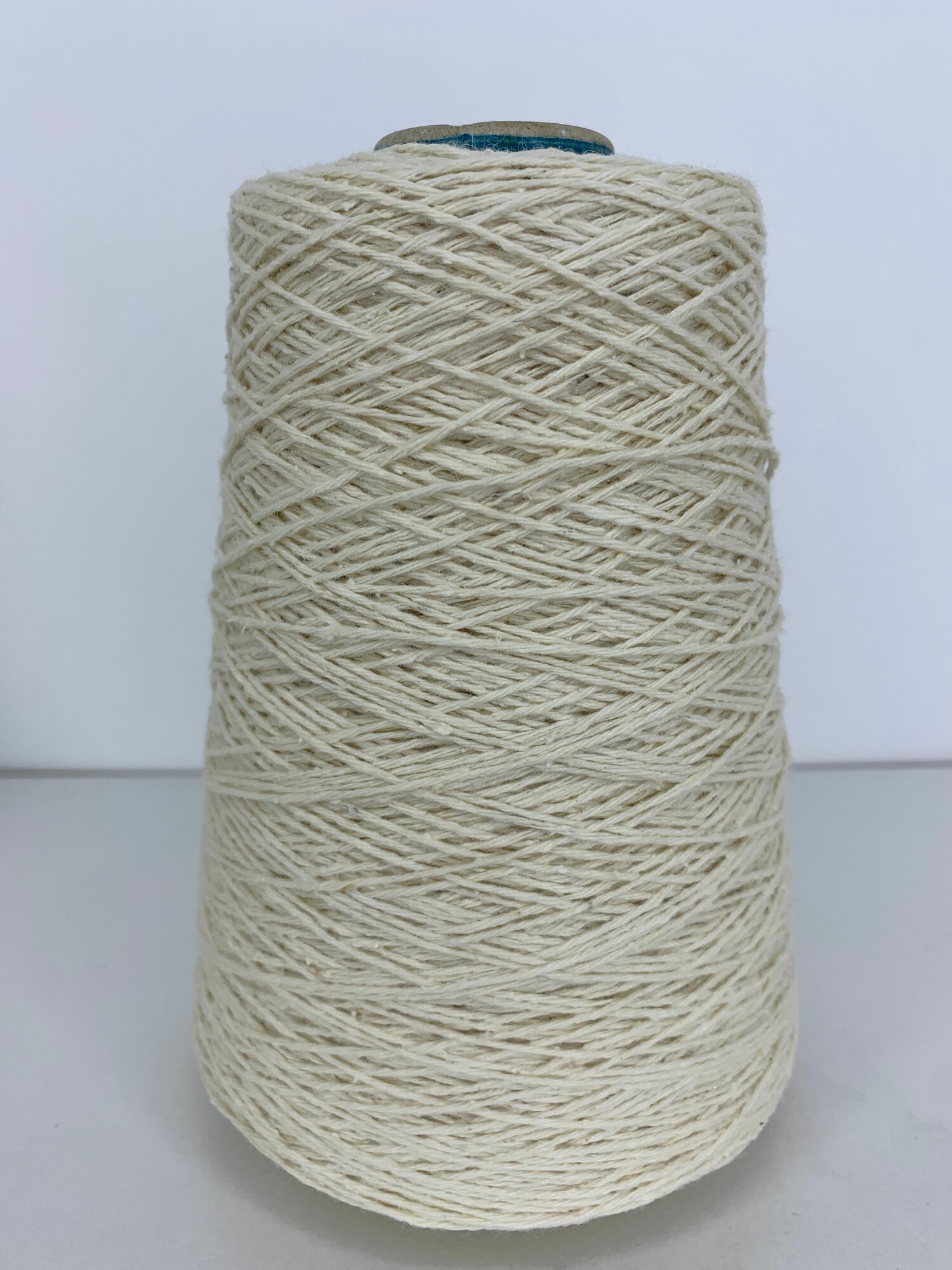 OTTANTAVENTI - Millefili; 80% шерть, 20% п/а; 320м/100гр; цвет: топлёное молоко; твидовая ниточка; вес 250гр; italyyarn