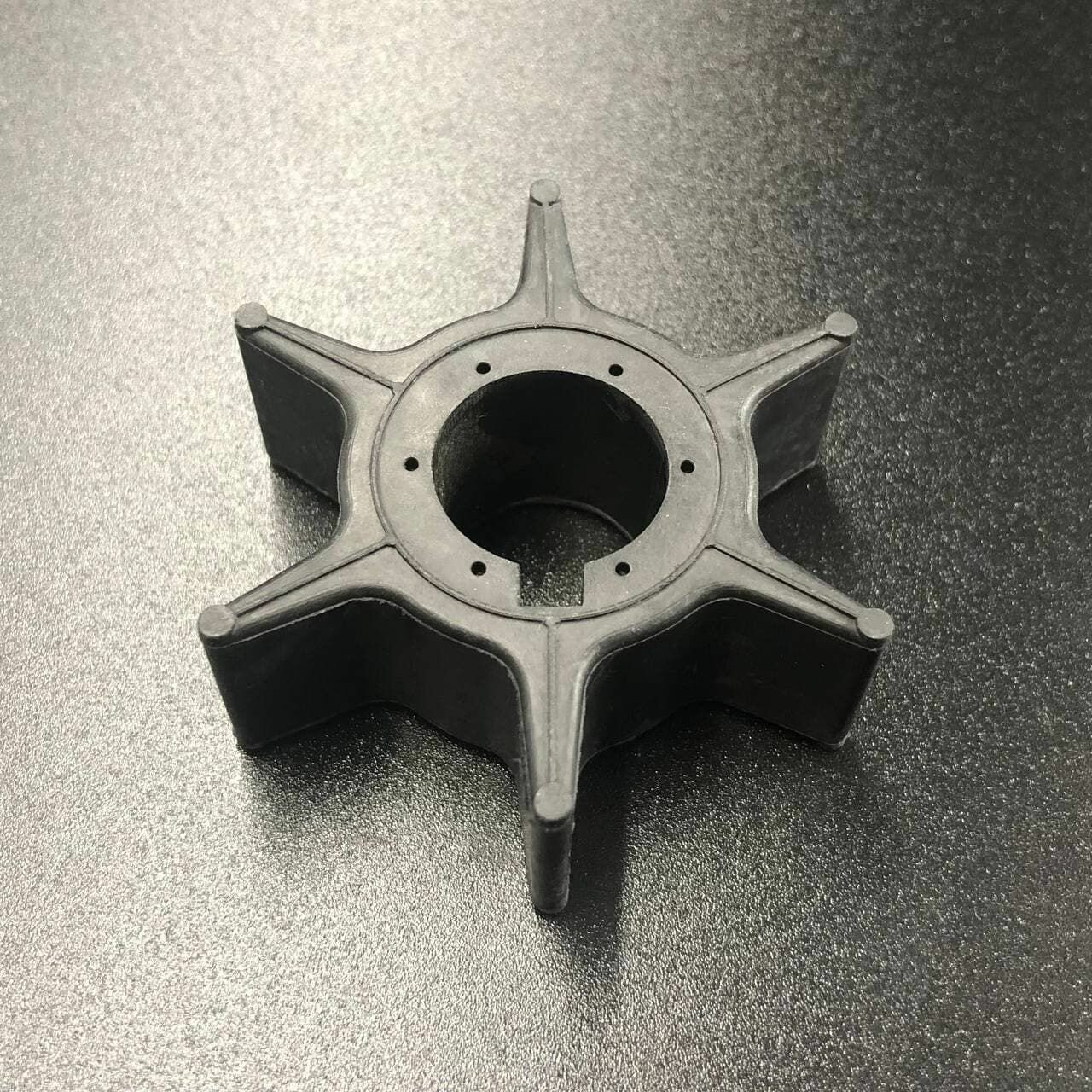 Крыльчатка помпы охлаждения Honda BF35-60 (пластиковая втулка) (Omax)