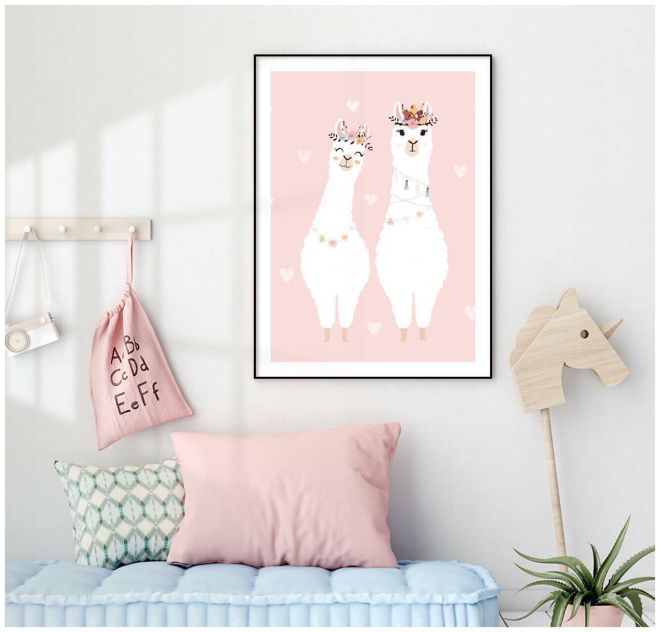 Постер "Лама для детской" 50x70 без рамки на стену для интерьера
