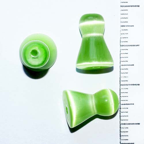 Натуральная бусина под Кошачий глаз светло-зеленый 0010102 колокольчик 15х10 мм, цена за 10 шт.