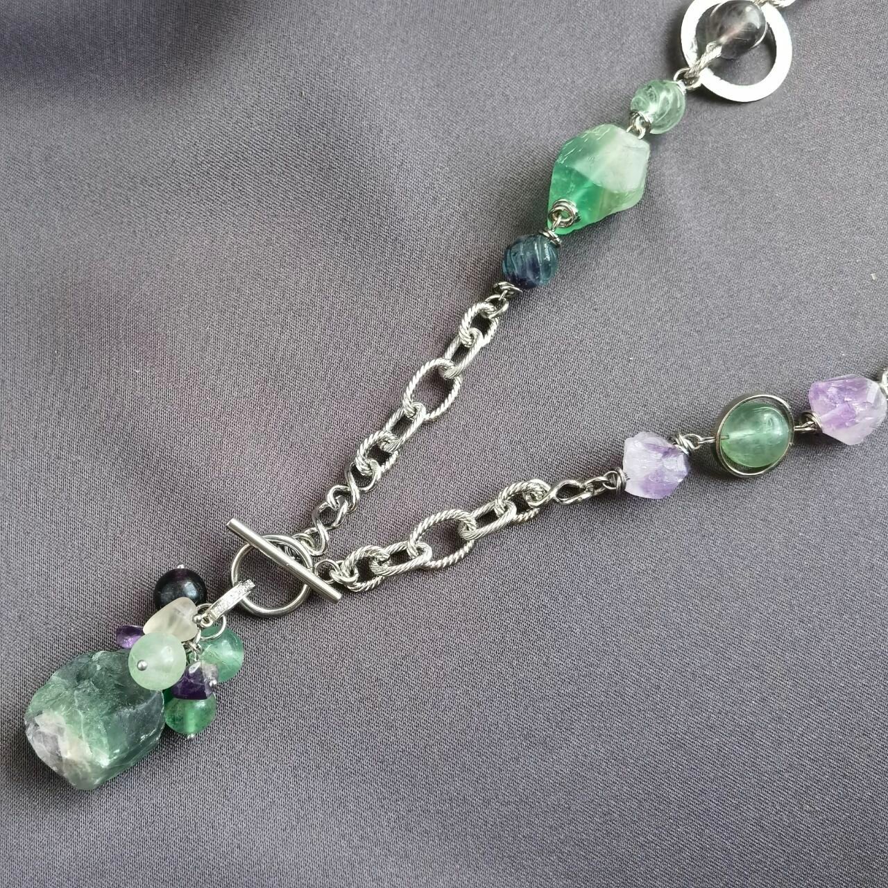 Комплект бижутерии: серьги, колье, флюорит