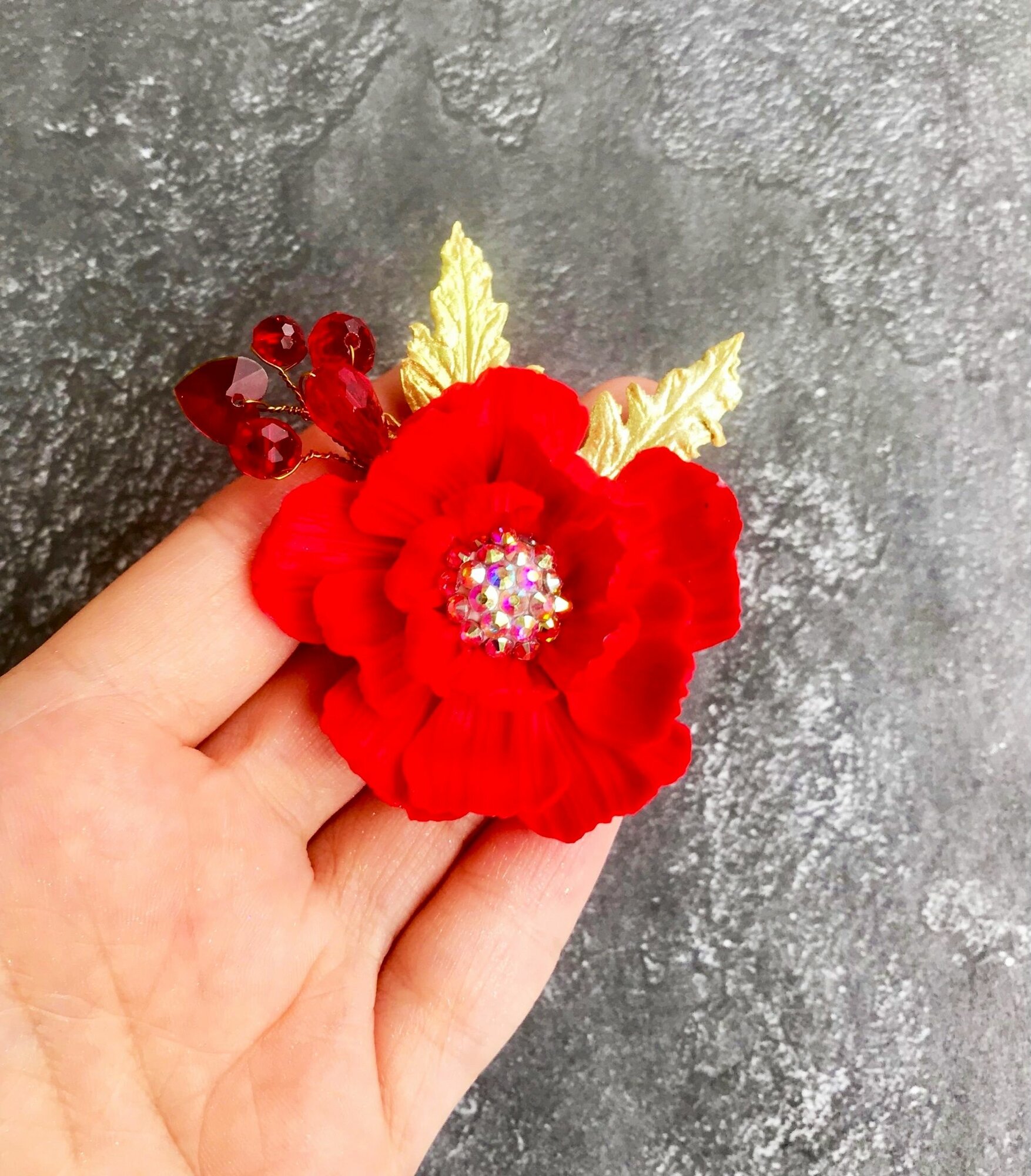 Брошь, горный хрусталь