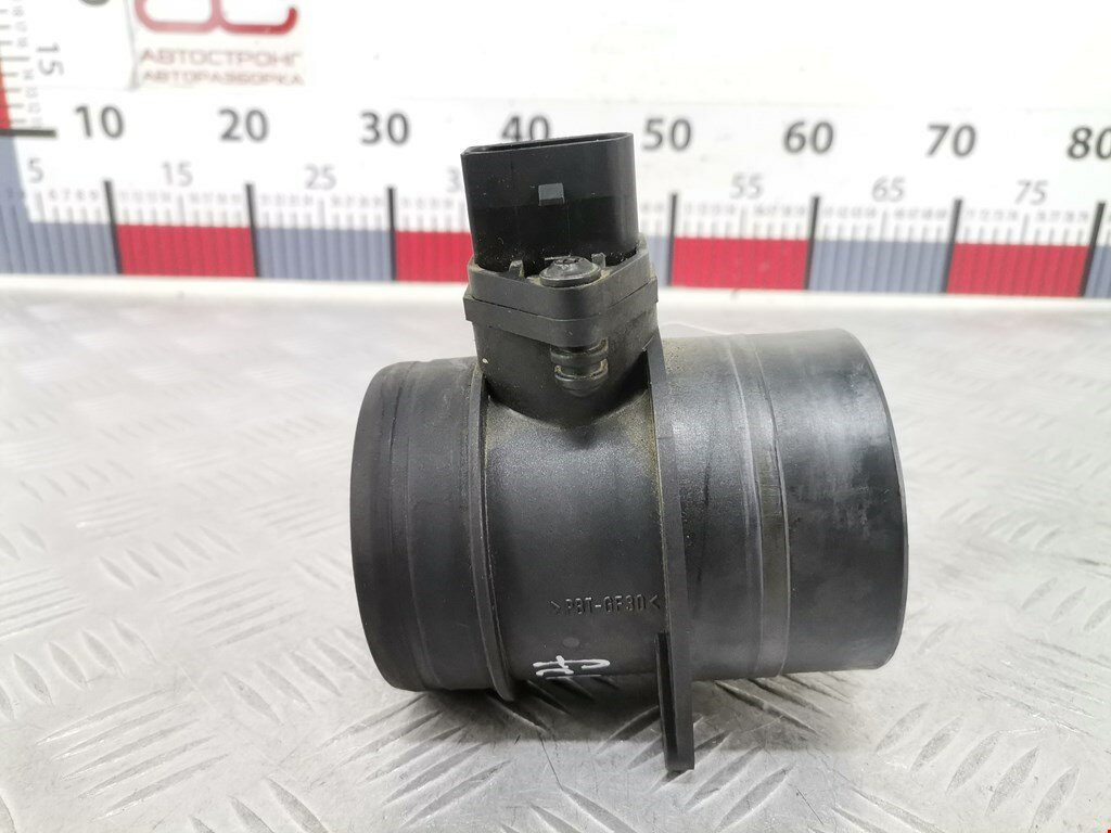Расходомер воздуха (ДМРВ) Audi A4 B7 074906461B арт. 1682859