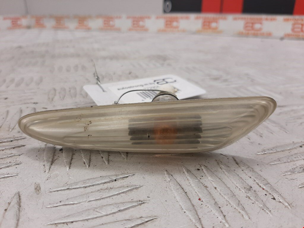 Повторитель указателя поворота левый BMW X3 (E83) 63133418447 арт. 772904