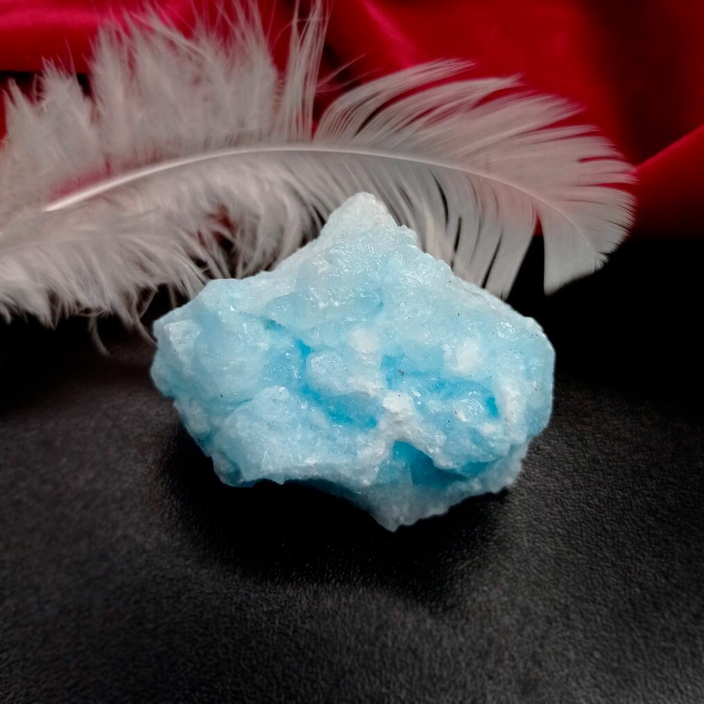 Арагонит голубой натуральный, 59-69 гр, 1 шт. + мешочек