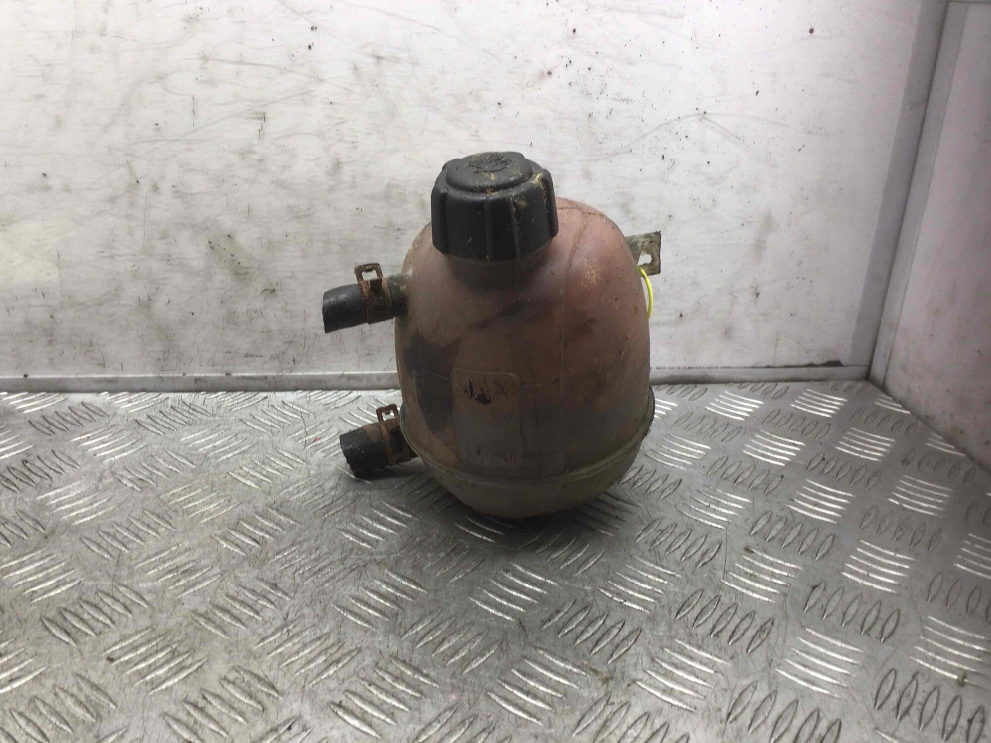 Б/У Бачок расширительный Renault Megane 2 поколение (2002-2006) 2009 г.