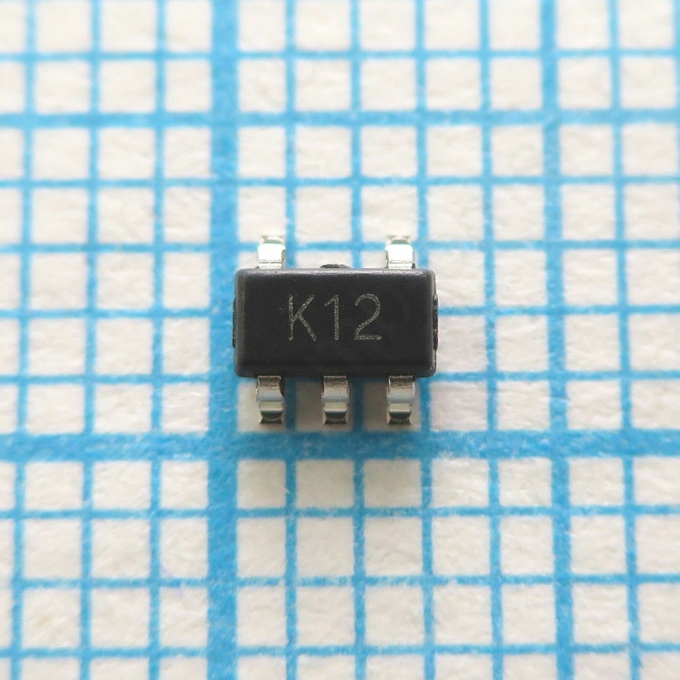 LDK120M12R 1.2V 200mA - Линейный преобразователь LDO с очень низким уровнем шума