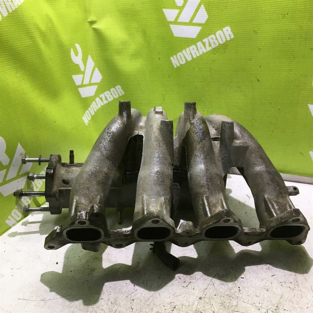 Коллектор впускной Toyota Corolla E10 1992-1997