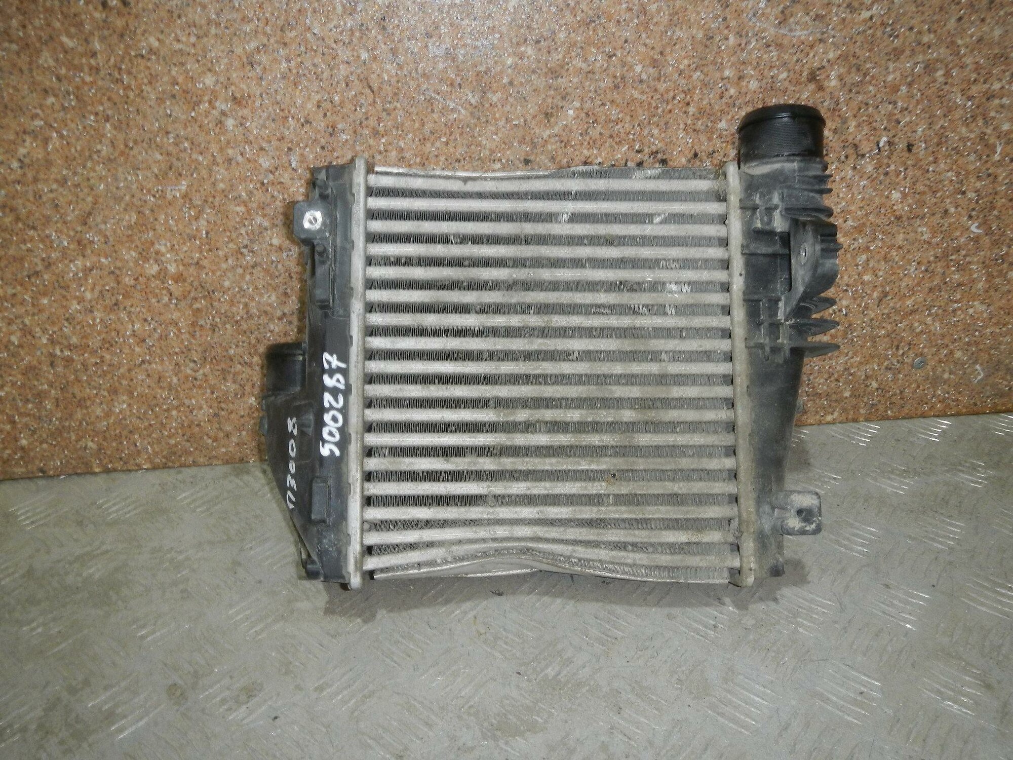 Б/У Интеркулер, Peugeot (Пежо)-3008 (16-) PEUGEOT 3008 (16-) деформация. 500287 Peugeot-Citroen арт. 9675627980