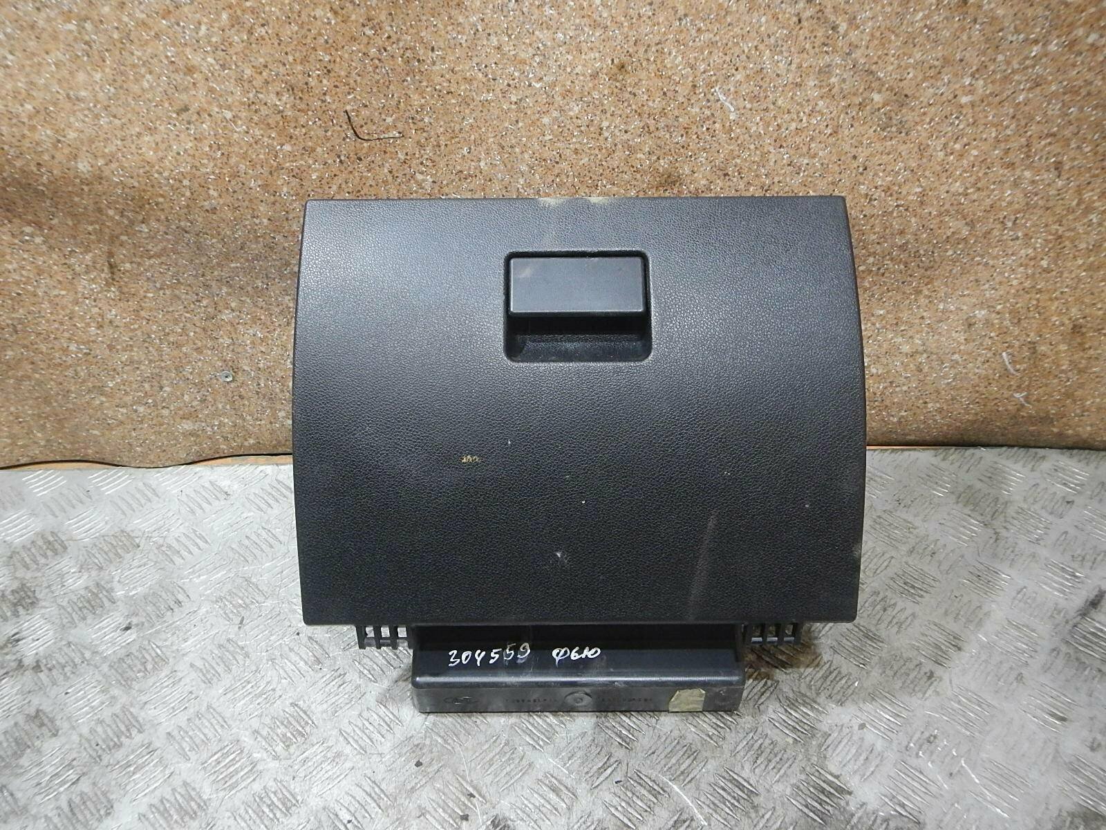 Б/У Бардачок, Ford (Форд)-FUSION (02-) FORD FUSION (02-12) Царапины 304559 FORD арт. 2N11N06024