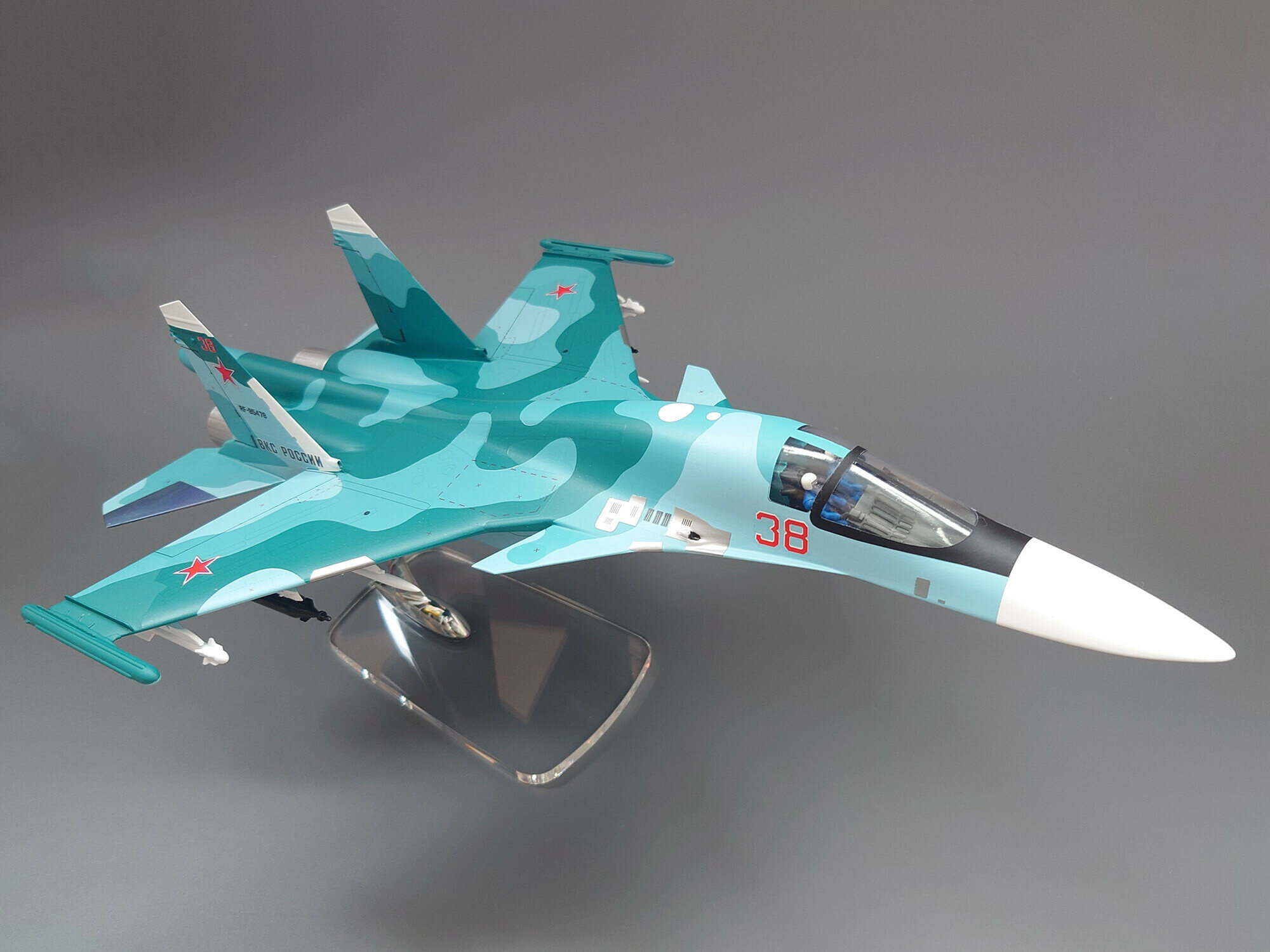 Самолет СУ-34 (ВКС России) (Хибины) [Готовая модель] (1:48) [RF-95478, 38]