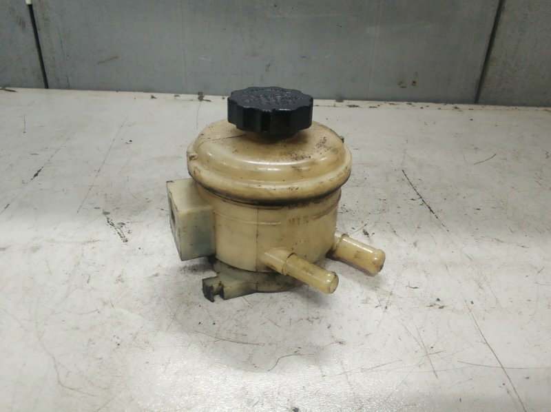 Б/У Хендай Акцент Бачок гидроусилителя Hyundai Accent 2000-2012 45742 Hyundai-KIA арт. 5715025000