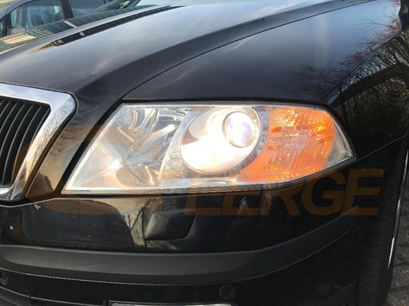 Для SKODA OCTAVIA MK2 PRE FACELIFT 2004-2008 фара проектора отличная ультра яркая CCFL комплект ангельских глаз Halo Rings