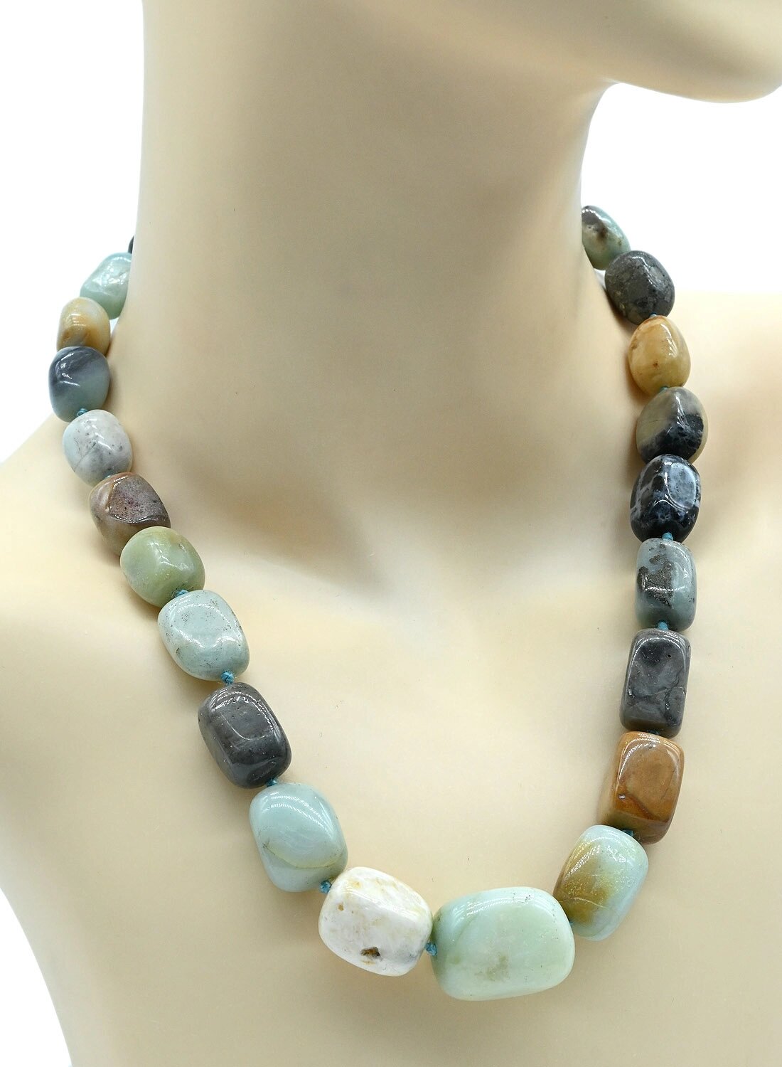 Колье, амазонит