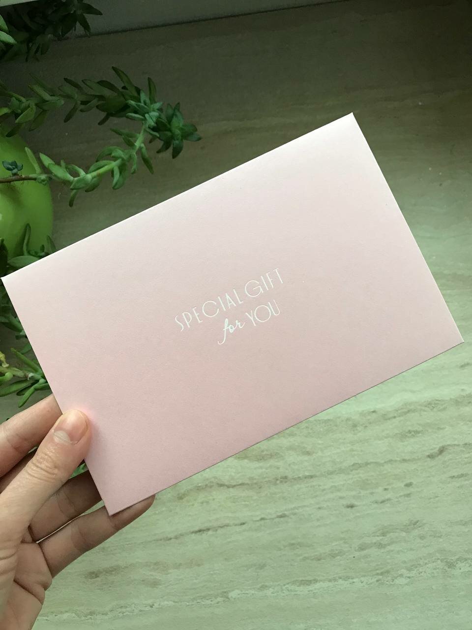 Подарочный конверт 17,5х11,5 см, ручной работы, розовый, с тиснением, для открытки, денег, сертификата, фотографий, 1 шт