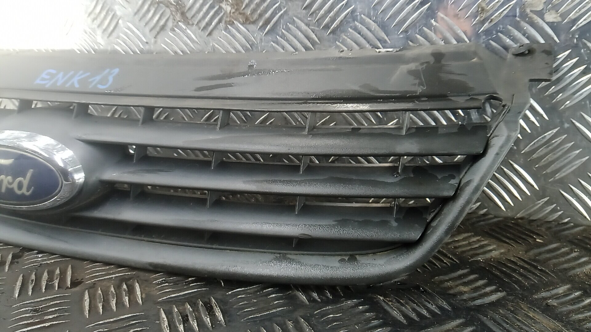 Решетка радиатора FORD C-MAX 1 — фото 1