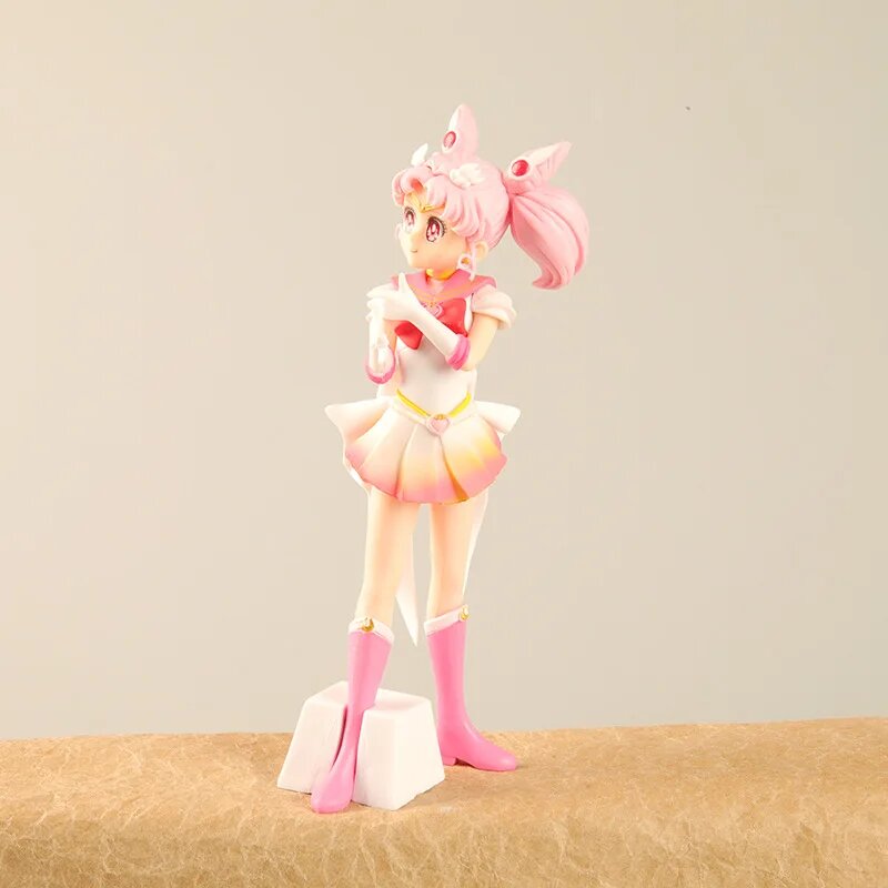 Bandai Pretty Guardian Sailor Moon Cosmos Фигурка Супер Сейлор Чиби Луна B-Compared to guns