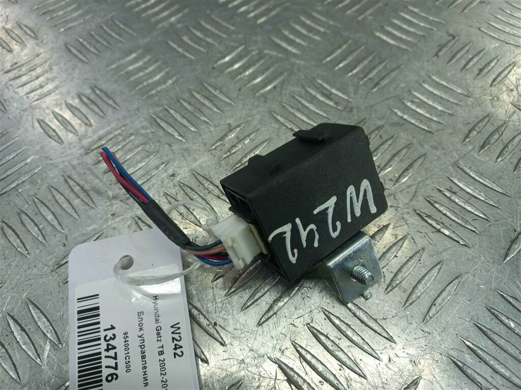 Блок управления Б/У для Hyundai GETZ I (2002—2005) I рестайлинг (2005—2011) 954001C500