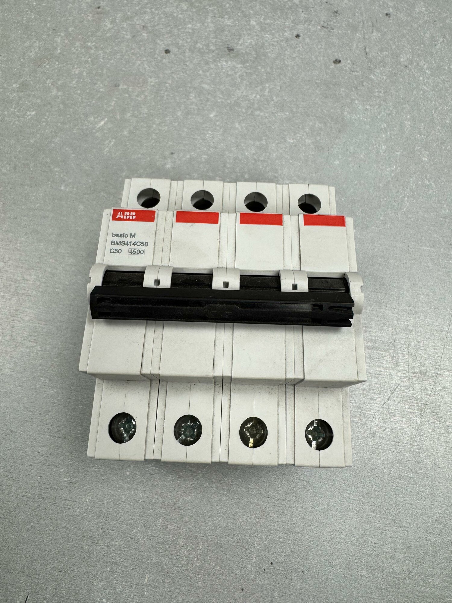 Автоматический выключатель ABB Basic M 4P 50A C 4,5кА, BMS414C50 (автомат электрический) 2CDS644041R0504 Оригинал