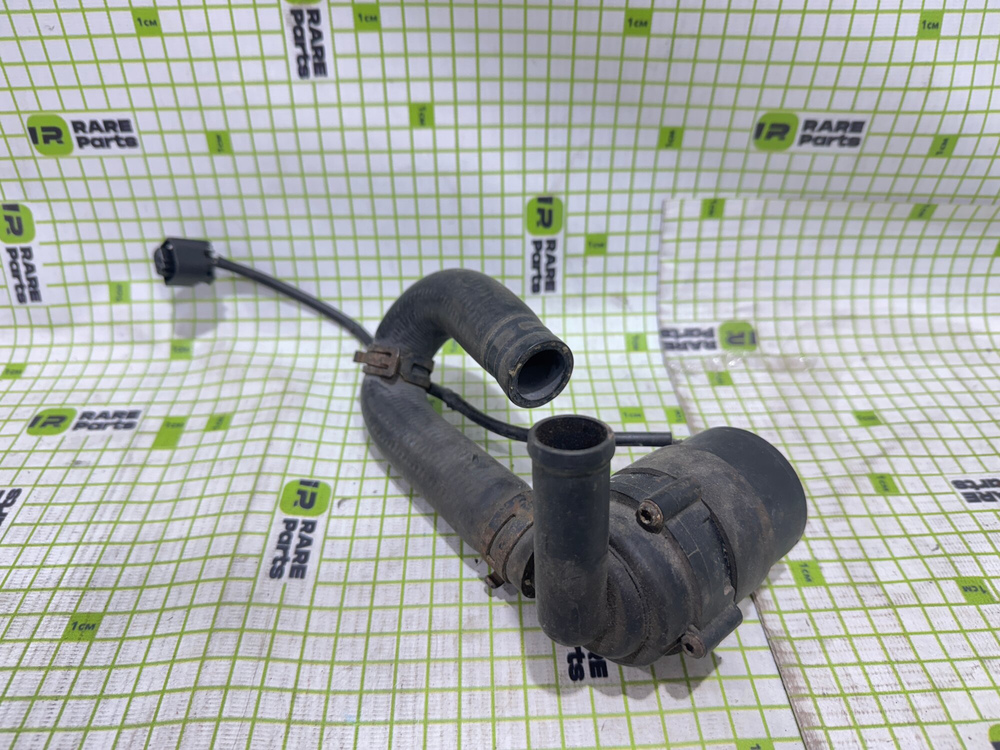 Насос водяной (помпа) Land Rover Range Rover